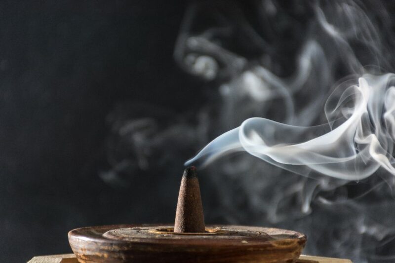 Les différentes plantes utilisées dans les encens naturels orientaux